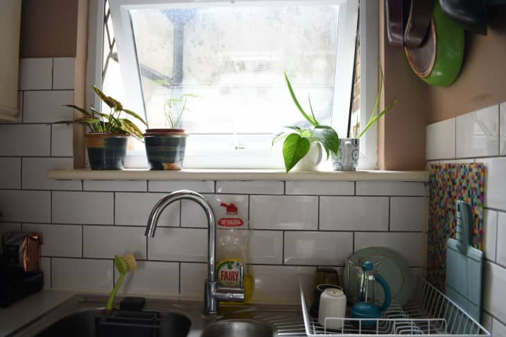 Tiny London Studio Apartment Photos and Inspiration | Apartment Therapy Tiny London Studio Apartment Photos and Inspiration | Apartment Therapy
